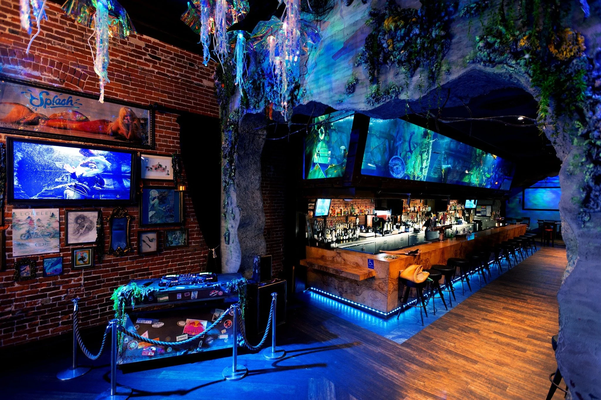 Gallery Dive Bar Gallery Dive Bar