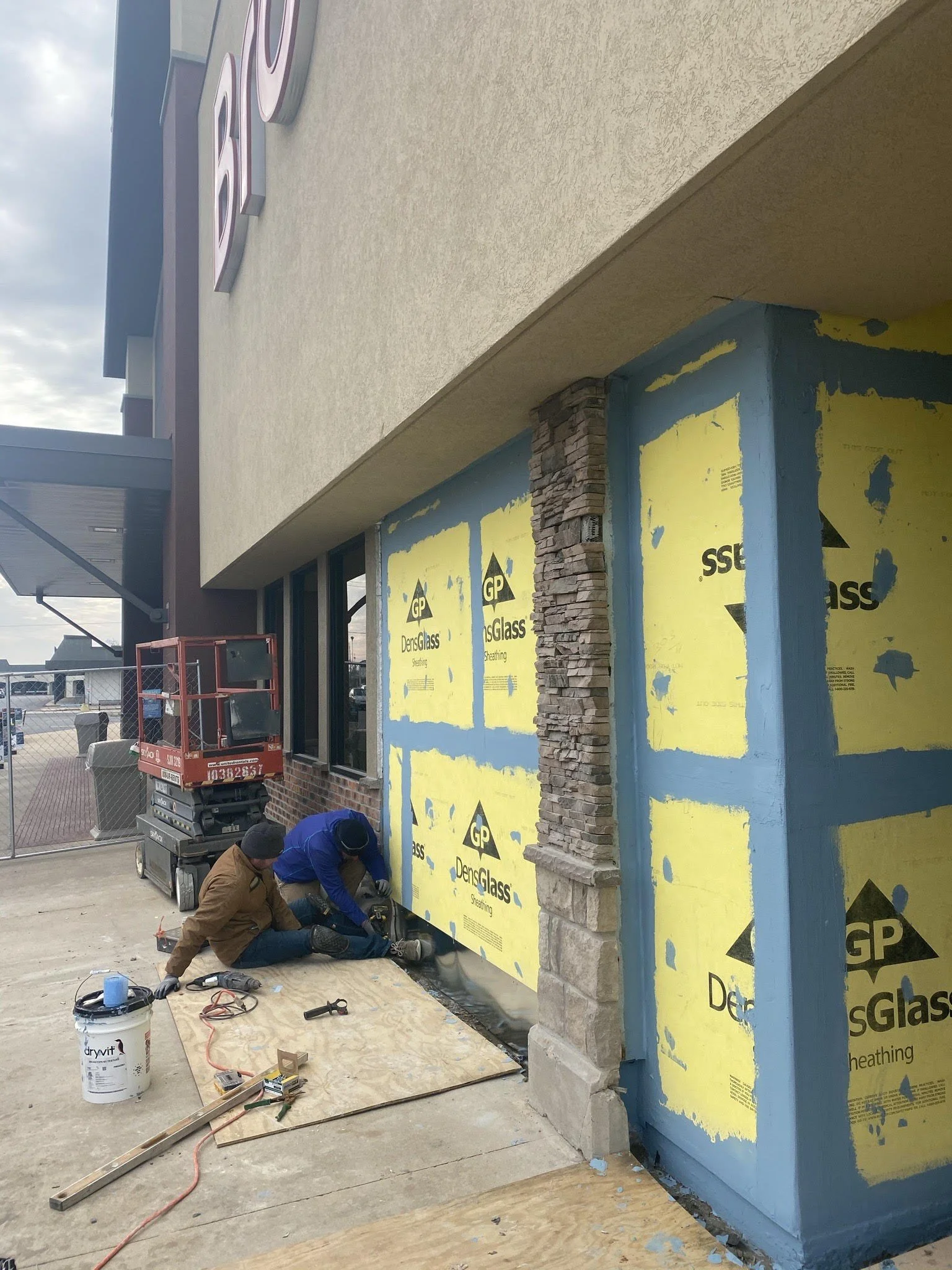 Commercial — Crest Construction