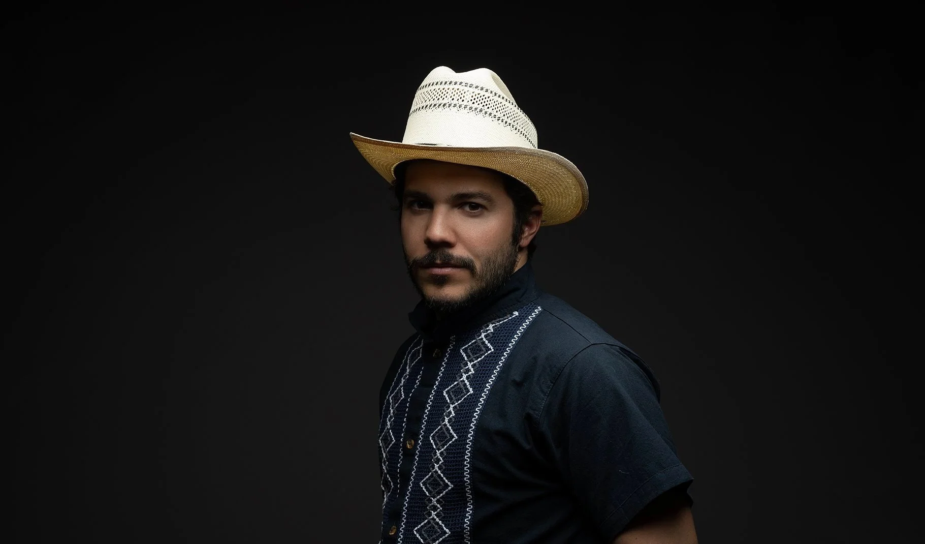 Bo DePeña | Americana & Country Musician from Texas