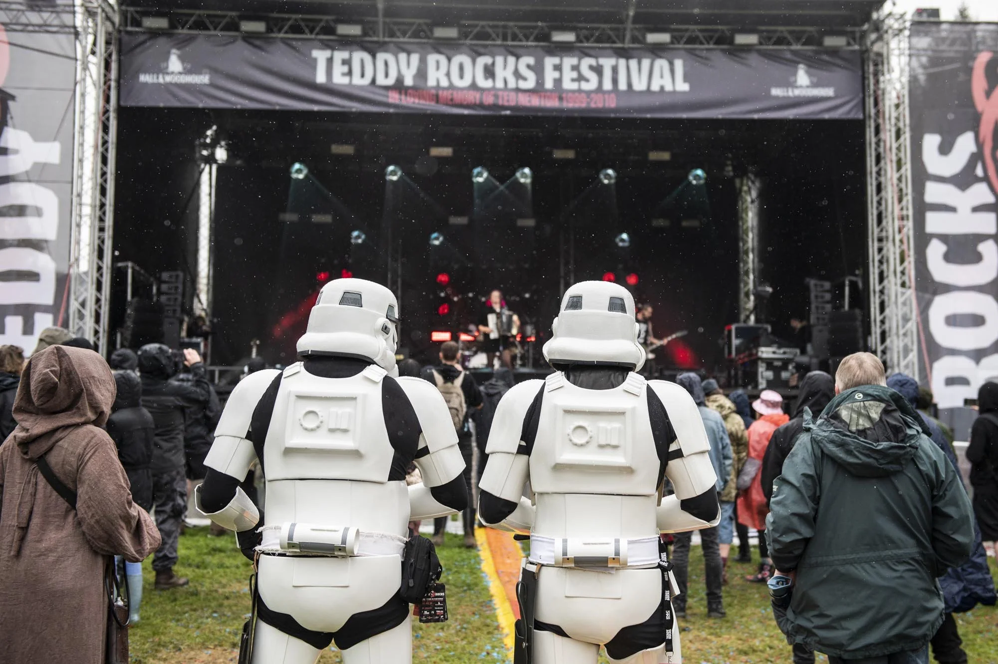 REVIEW & GALLERY: TEDDY ROCKS FESTIVAL 2022 — Square One Magazine