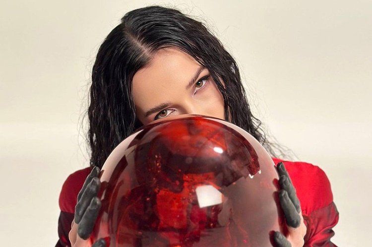 ALBUM REVIEW: POPPY - ZIG — Square One Magazine