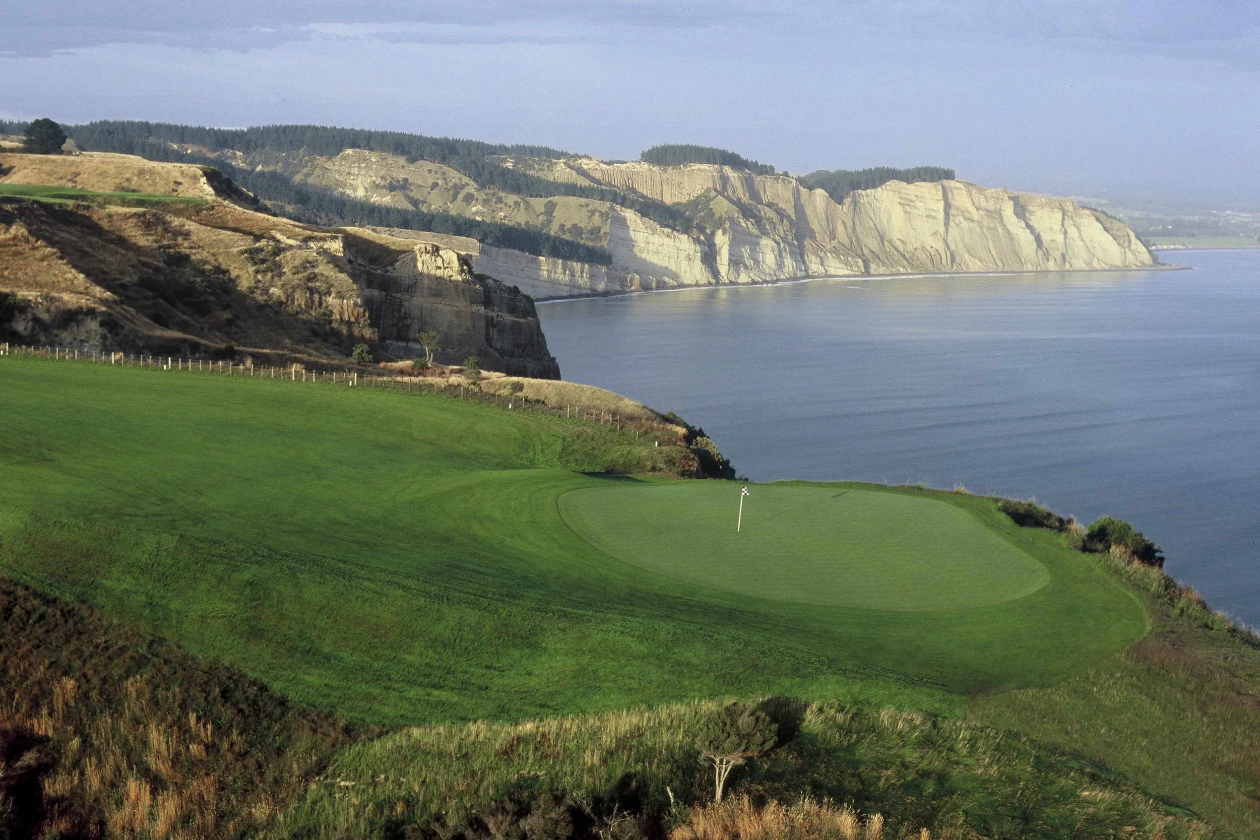 Play Cape Kidnappers Golf Course - Stunning Experience