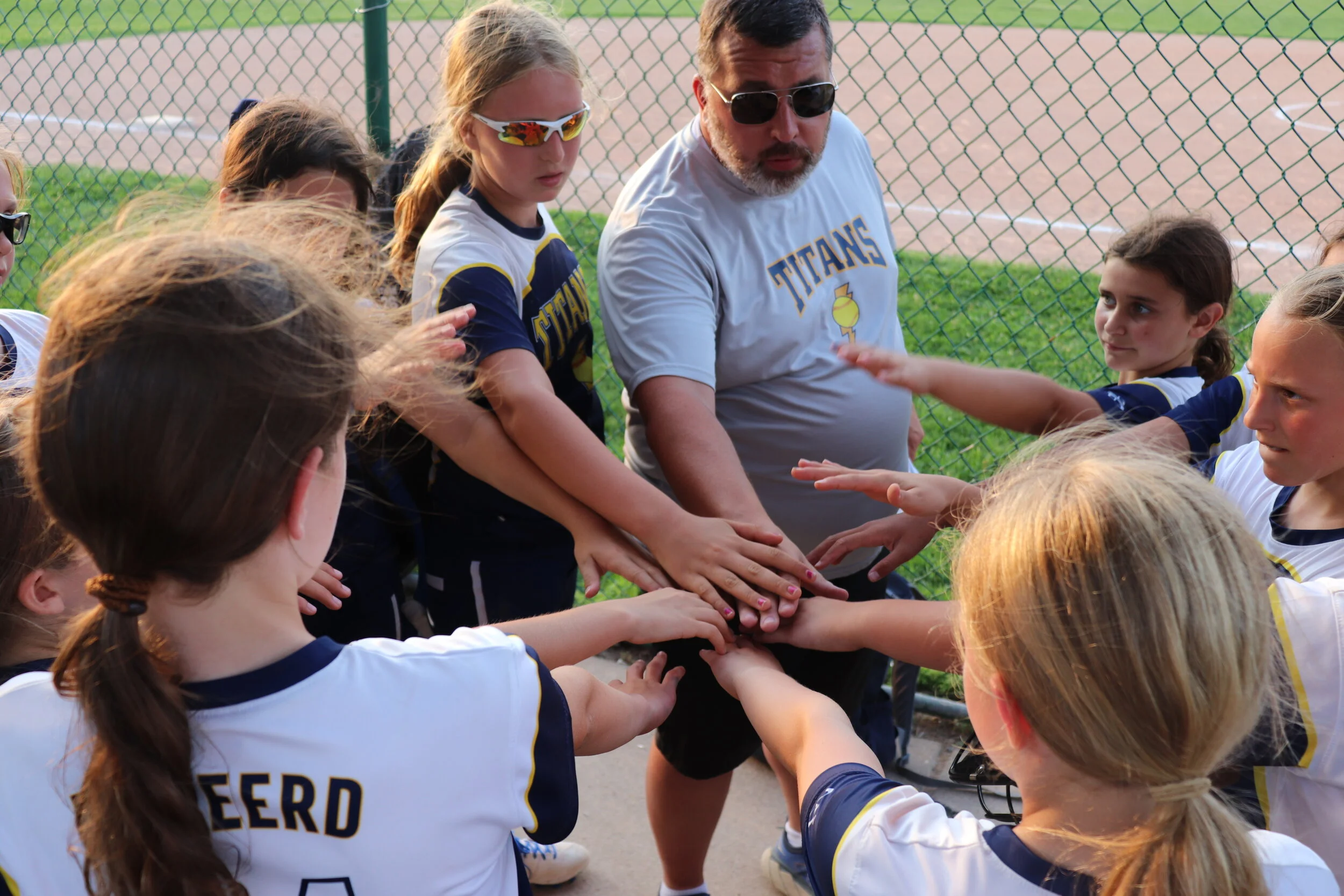 Glenview Titans Softball