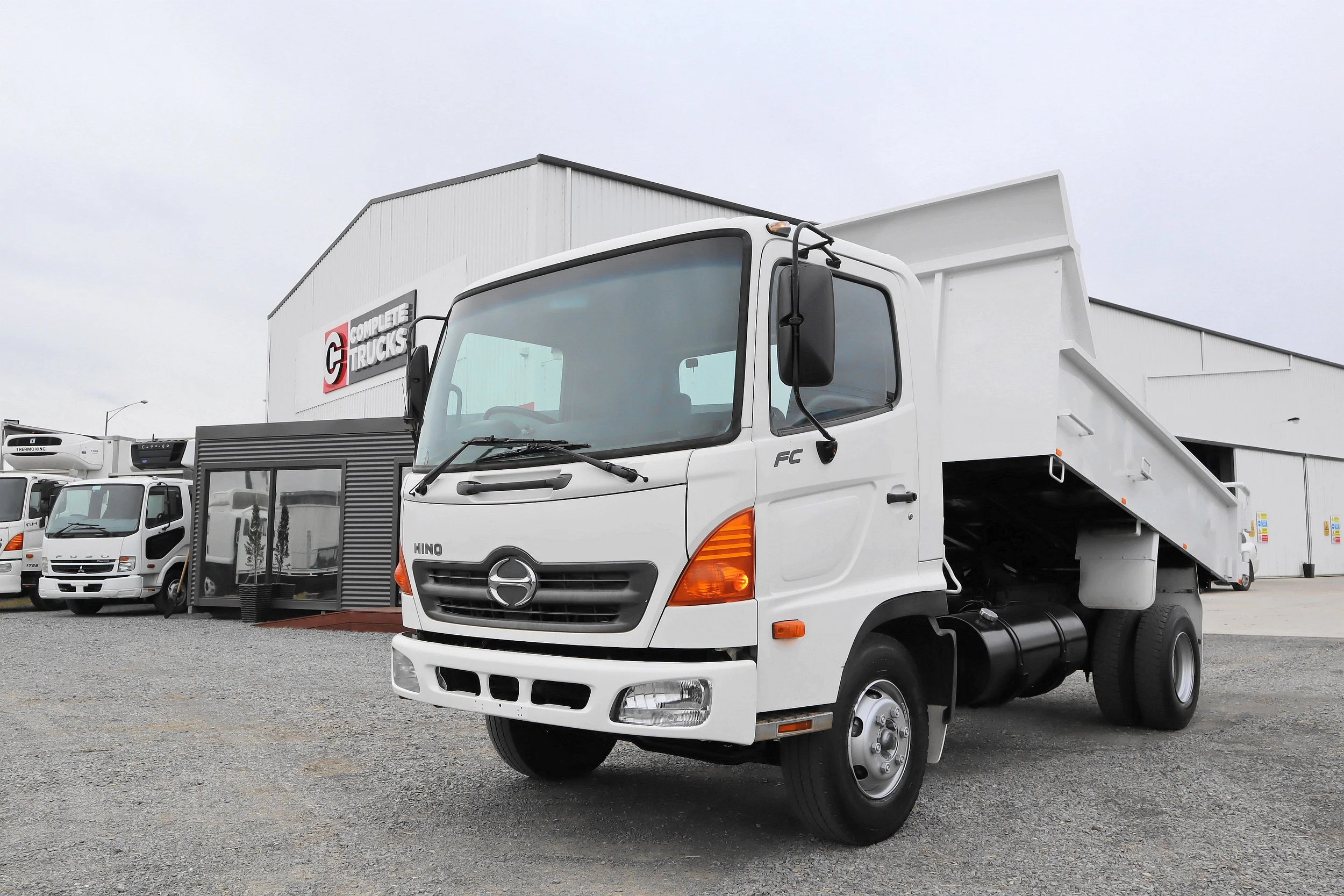 Used trucks, tractors, excavators and truck trailers — Complete trucks | Used trucks, trailers ...