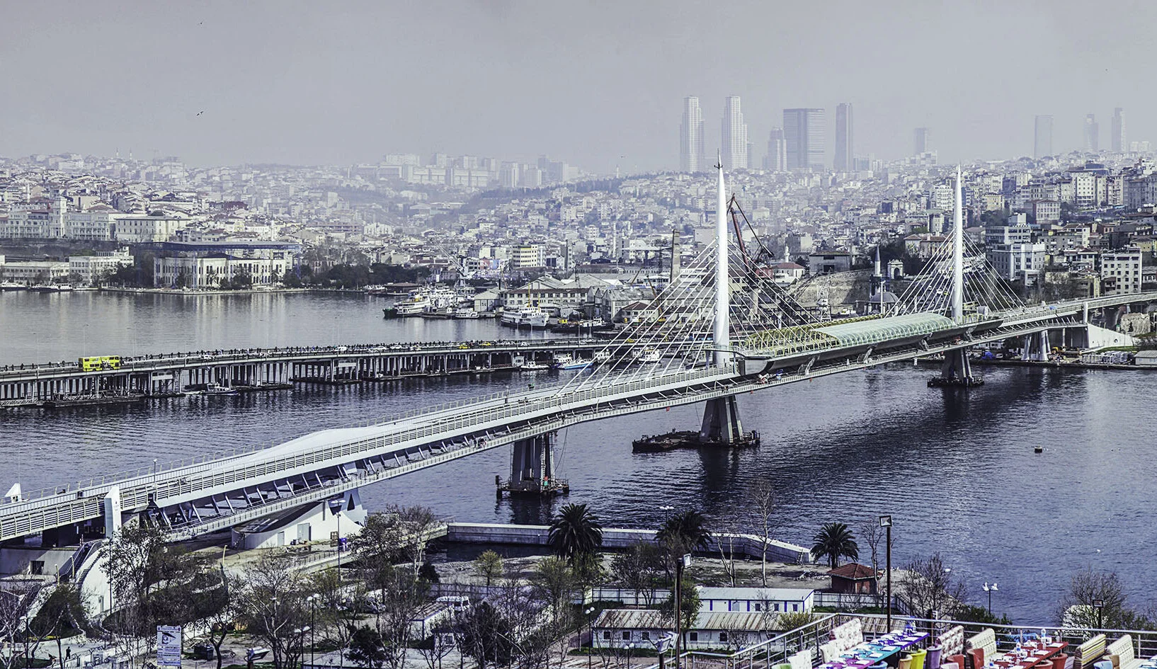 Golden Horn Metro Swing Bridge Istanbul — Waagner Biro Bridge Systems