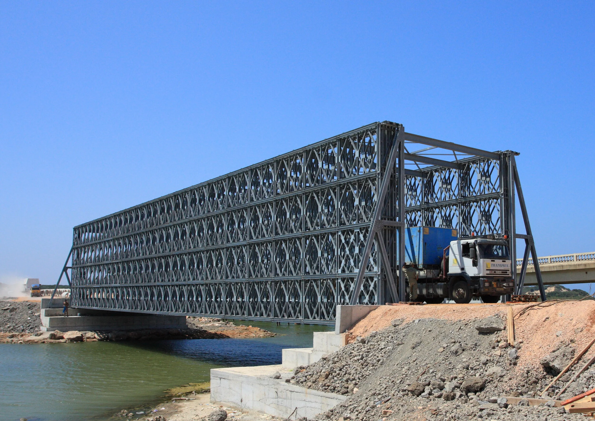 Panel bridges for heavy loads in Algeria — Waagner Biro Bridge Systems