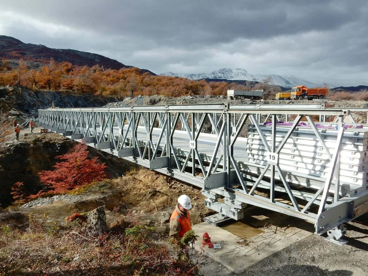 Panel bridges for Southern Chile — Waagner Biro Bridge Systems