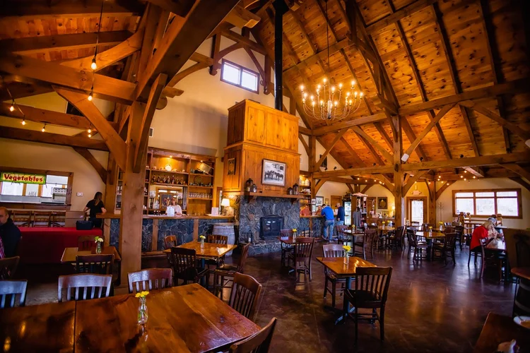 Sanders Ridge Vineyard + Winery