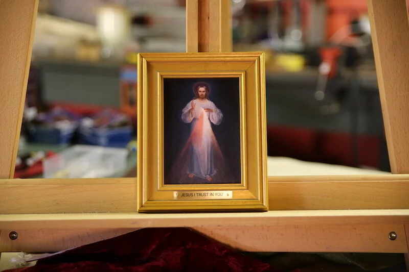 Standard Frames — Original Divine Mercy
