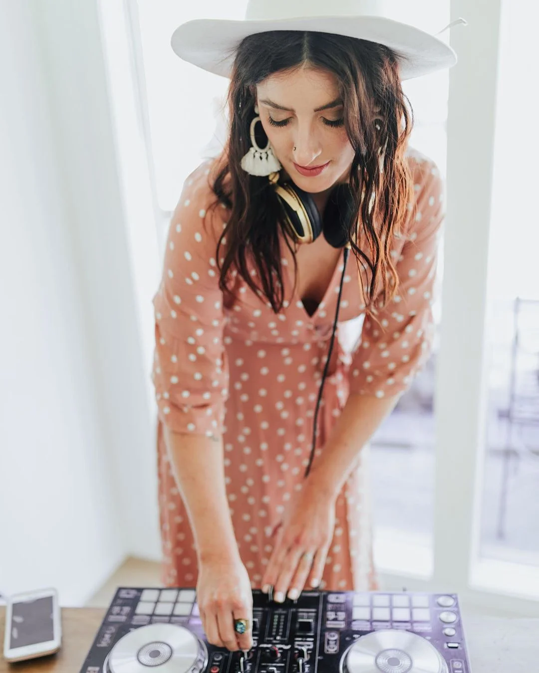 Services — DJ CHARDONNAY