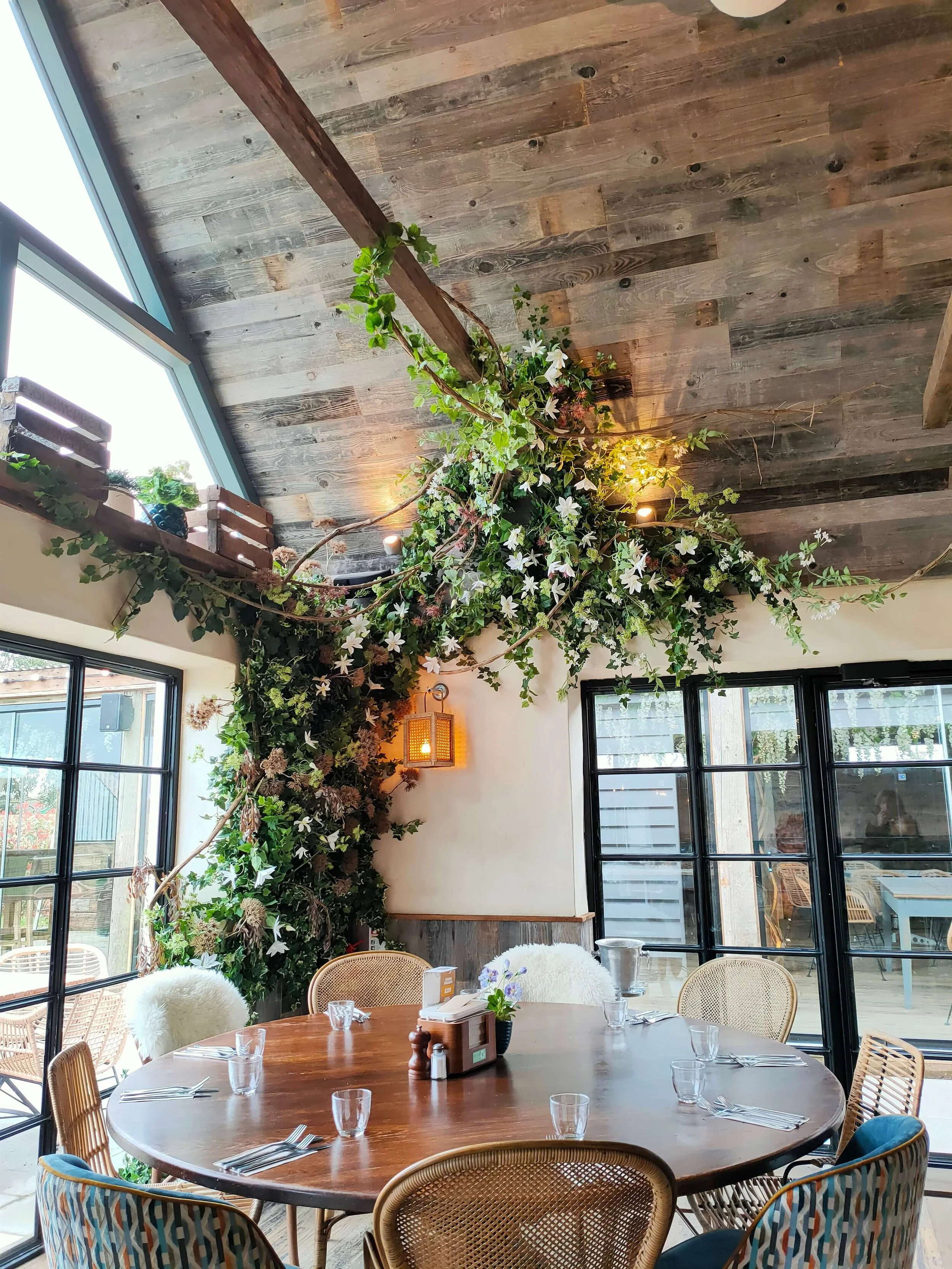 Artificial Flower Window Displays | London & Kent — HeiDesigns