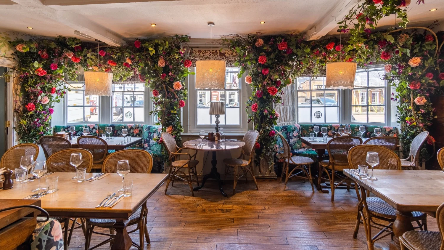 Flower and Floral Installations | London & Kent — HeiDesigns