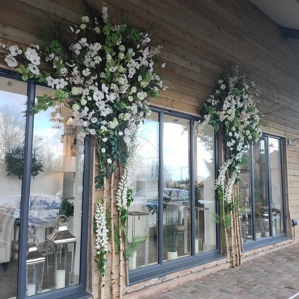 Spring Window Displays for Retail that turn heads and drive sales ...