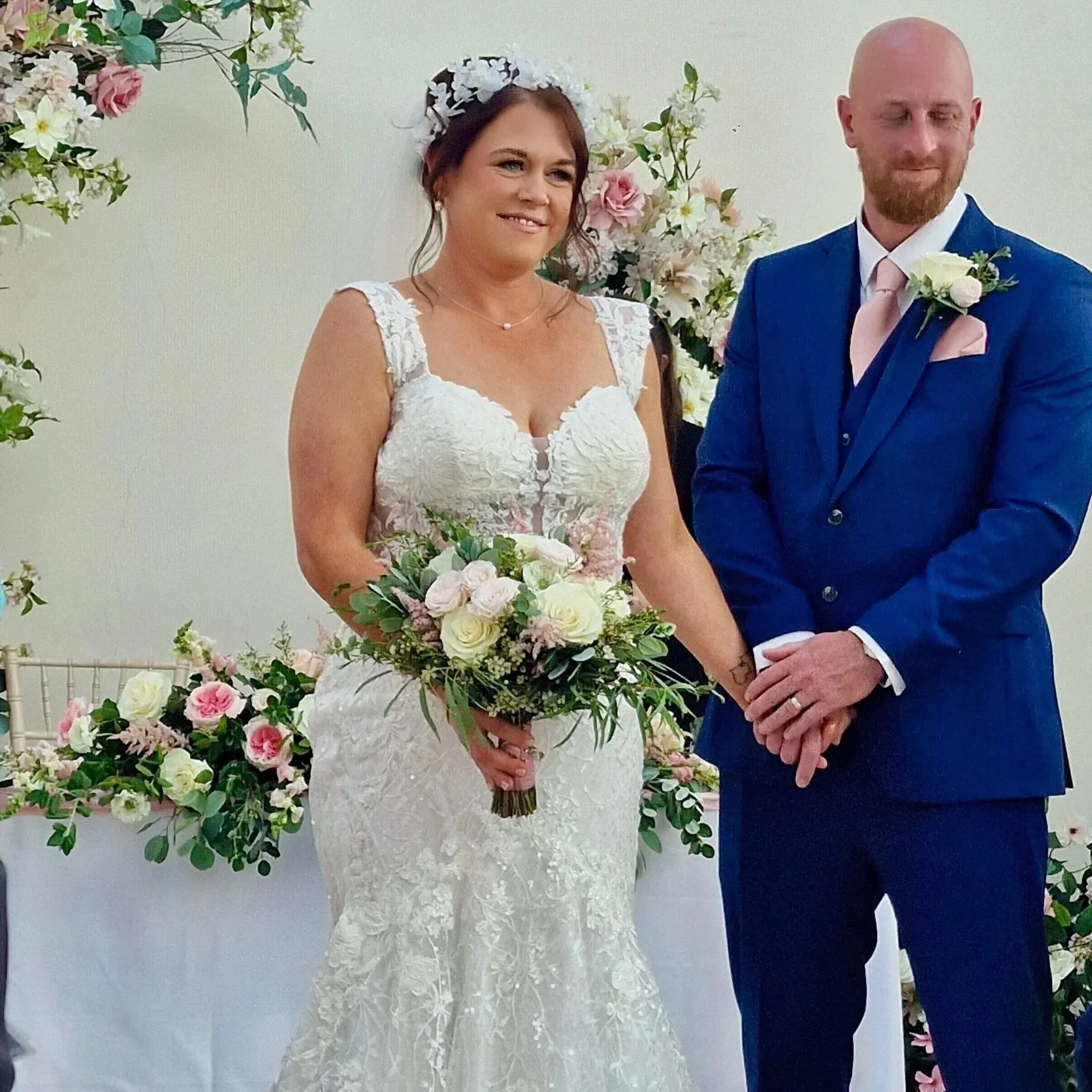 Wedding Arches with Flowers | Ceremony Design and Reception Styling in ...