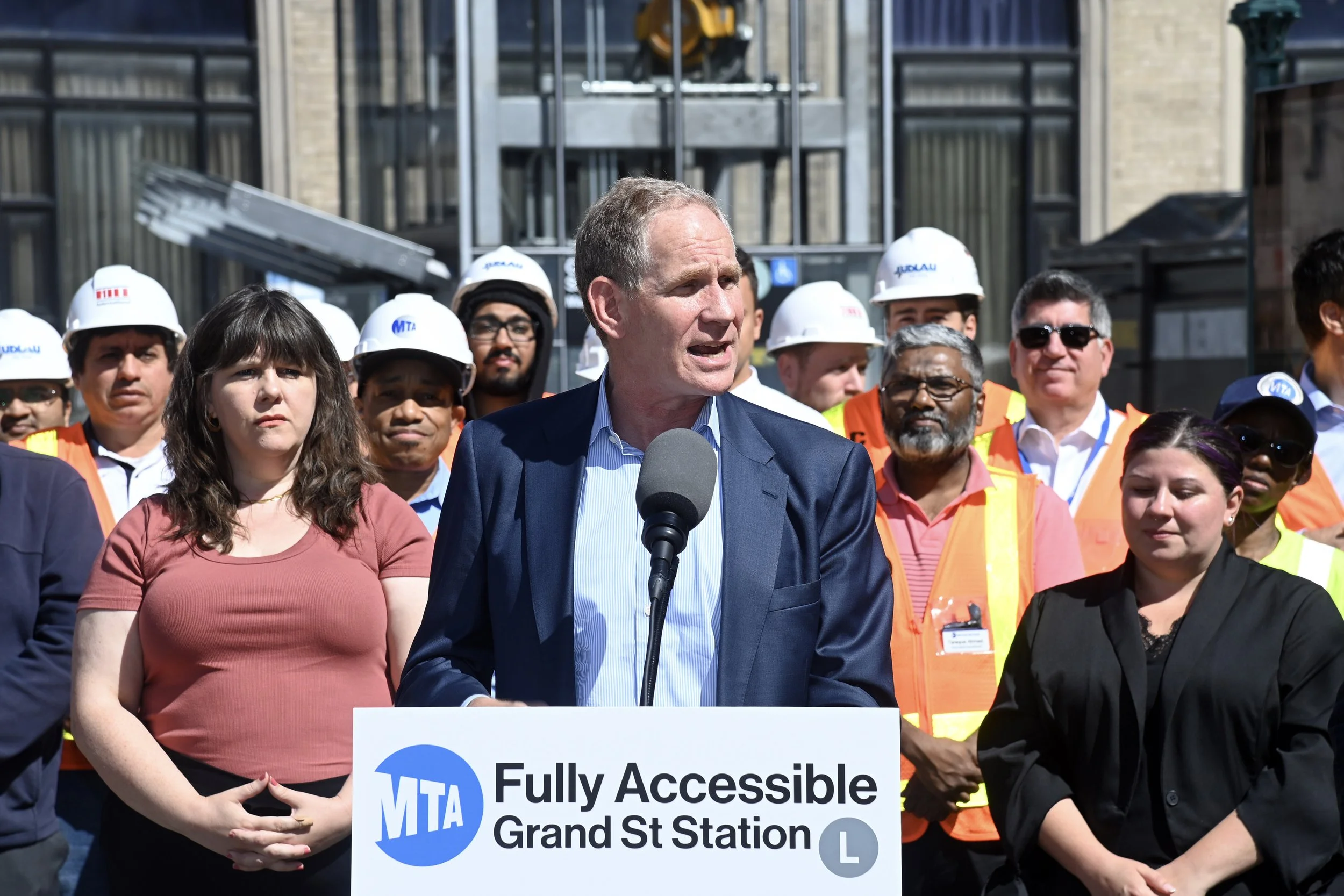 Grand Street (L) Station Now Fully Accessible With Completion of ...