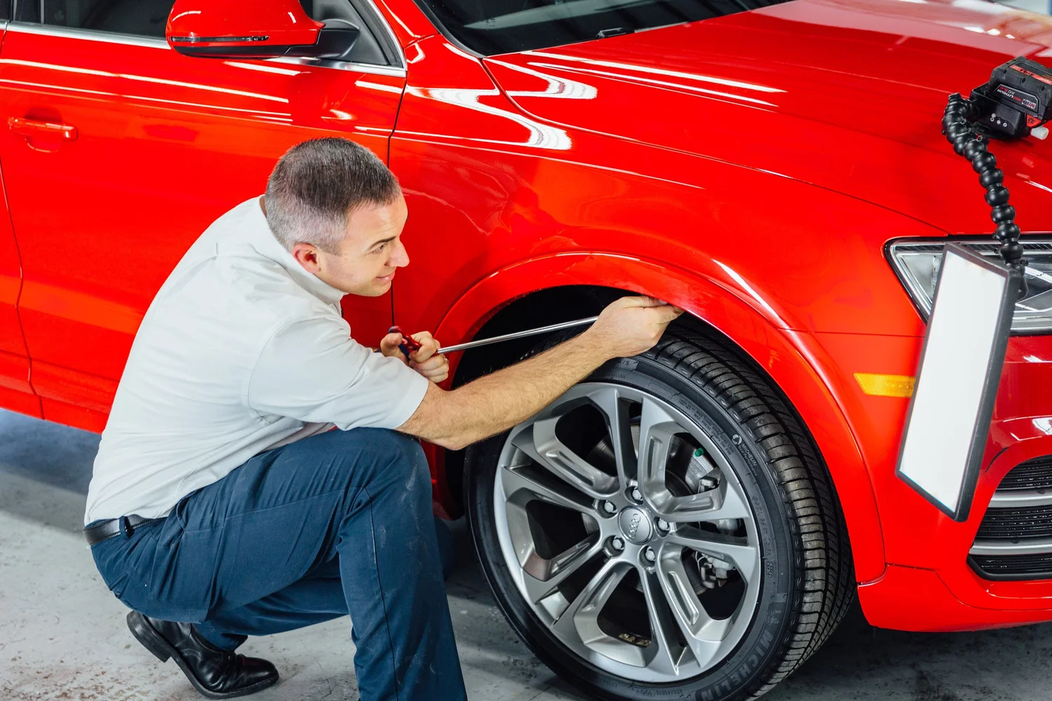 Sameday Auto Scratch and Dent Repair