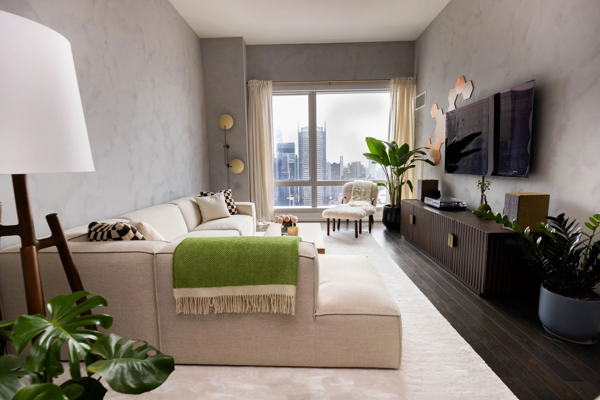 Modern Hudson Yards Apartment by The LaBombard Group Interior Designers ...