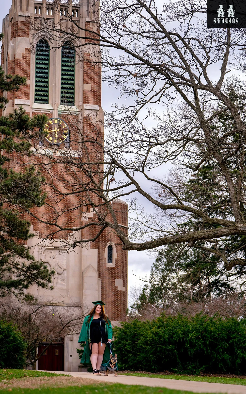 MSU Graduation Photos in East Lansing Campus| Senior Pictures with Cap ...