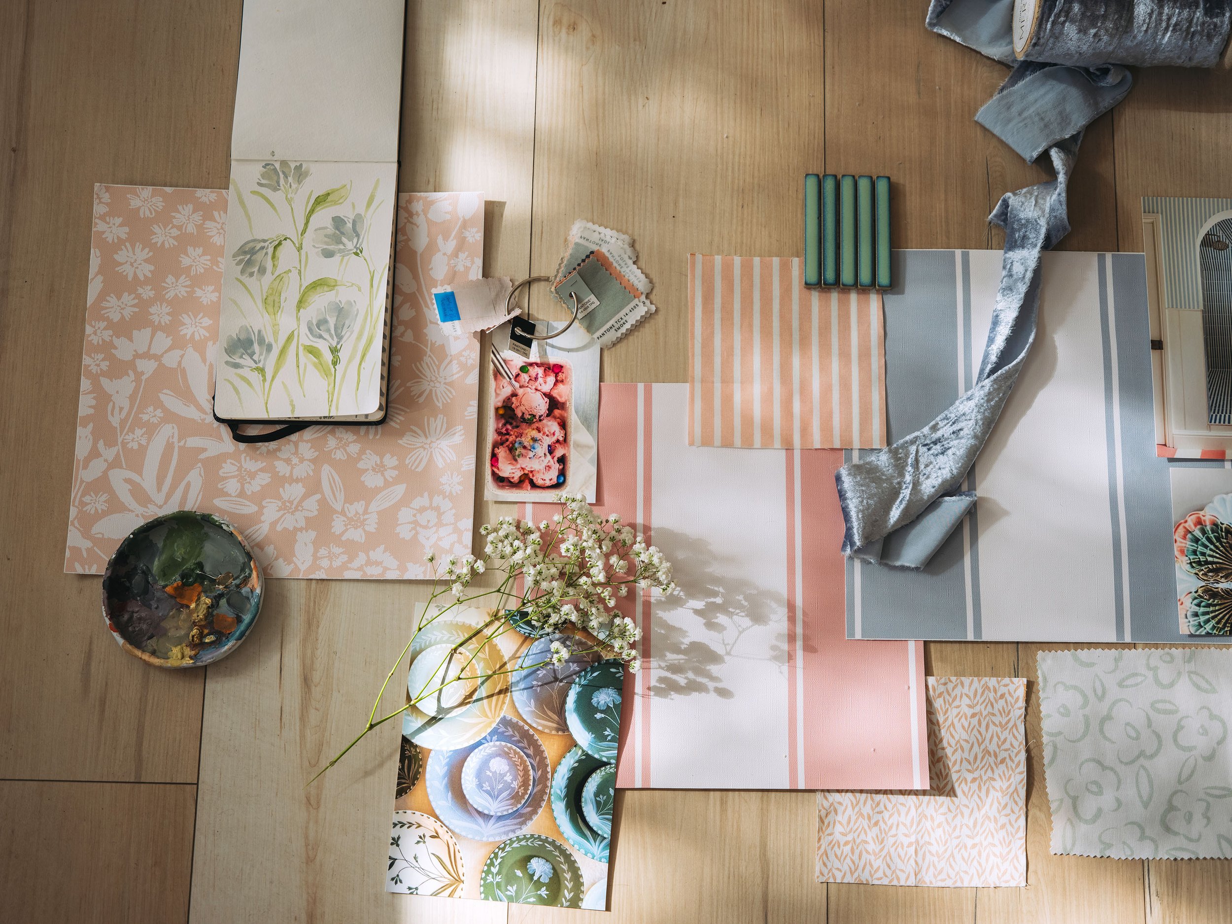 Best Print-on-Demand Wallpaper Suppliers | Eco-Friendly, Nursery ...