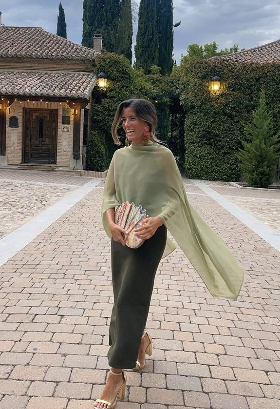 What to Wear to a Summer Wedding 2026 | Guest Outfit Guide — Trendii ...