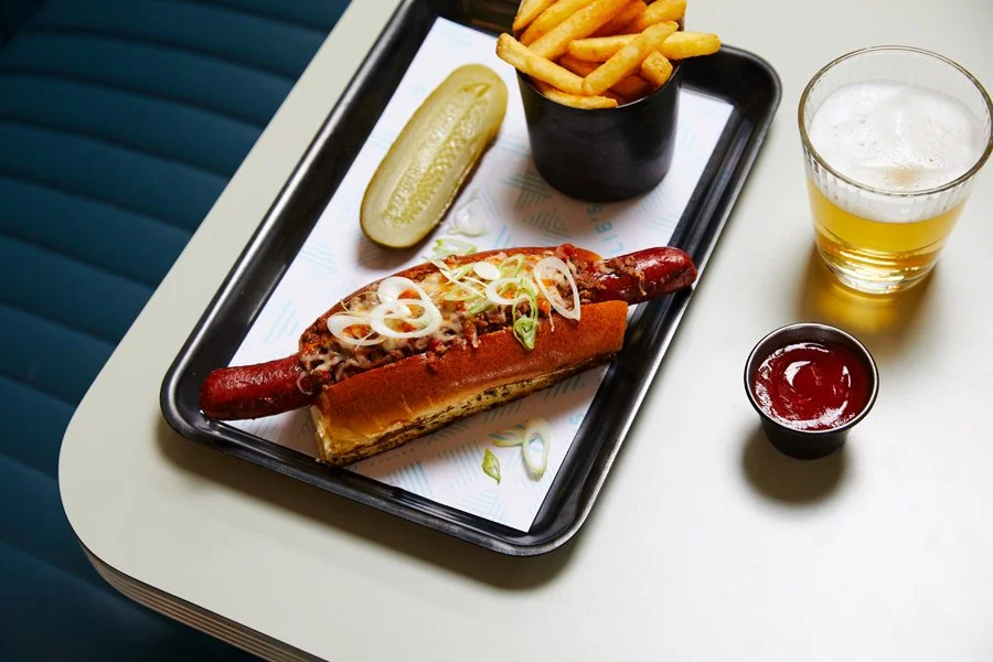 Mollies Motel & Diner is a perfect Pit Stop in Oxfordshire — Detour