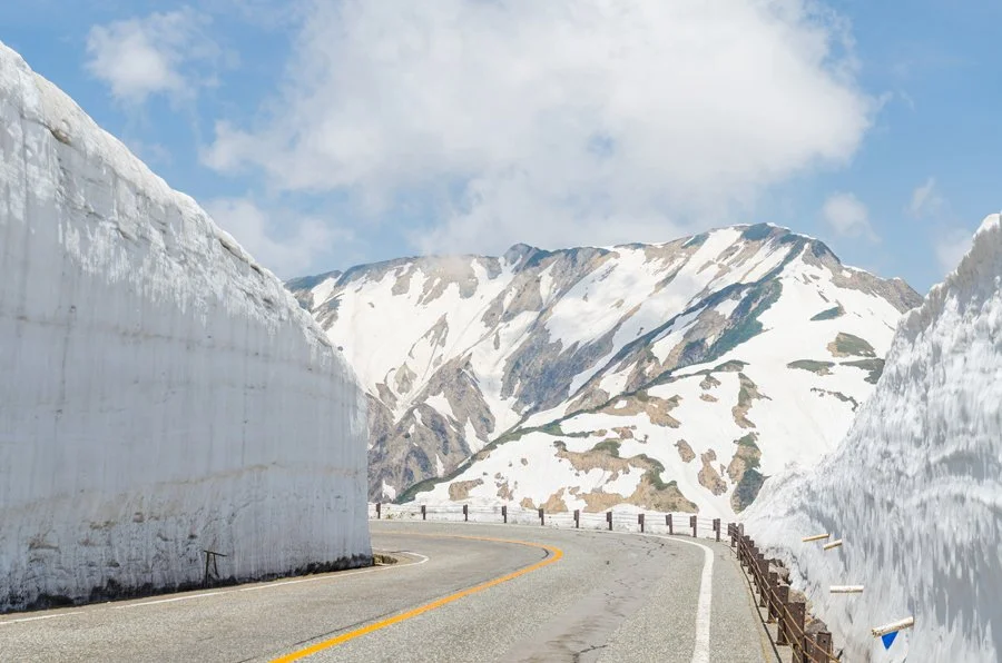 The Snow Tunnels of the Tateyama Kurobe Alpine Highway, Japan — Detour