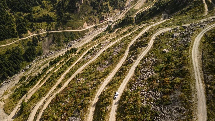 Danger on the D915 Derabasi Turns, Turkey — Detour