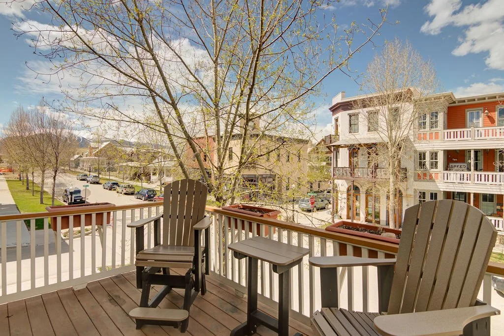902 S Main | South Main
