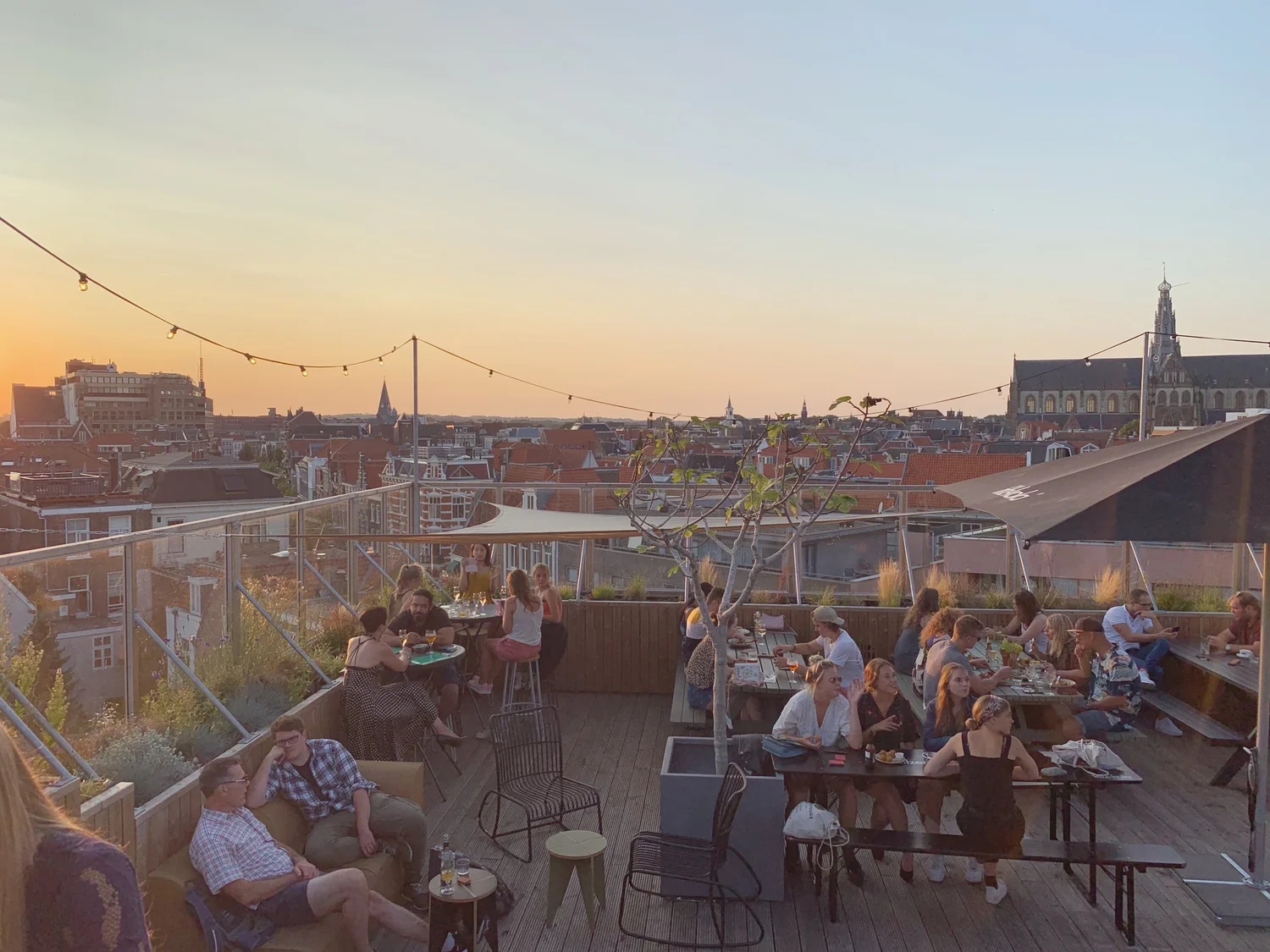 ONTSTAAN — DeDAKKAS | Rooftop restaurant in Haarlem.