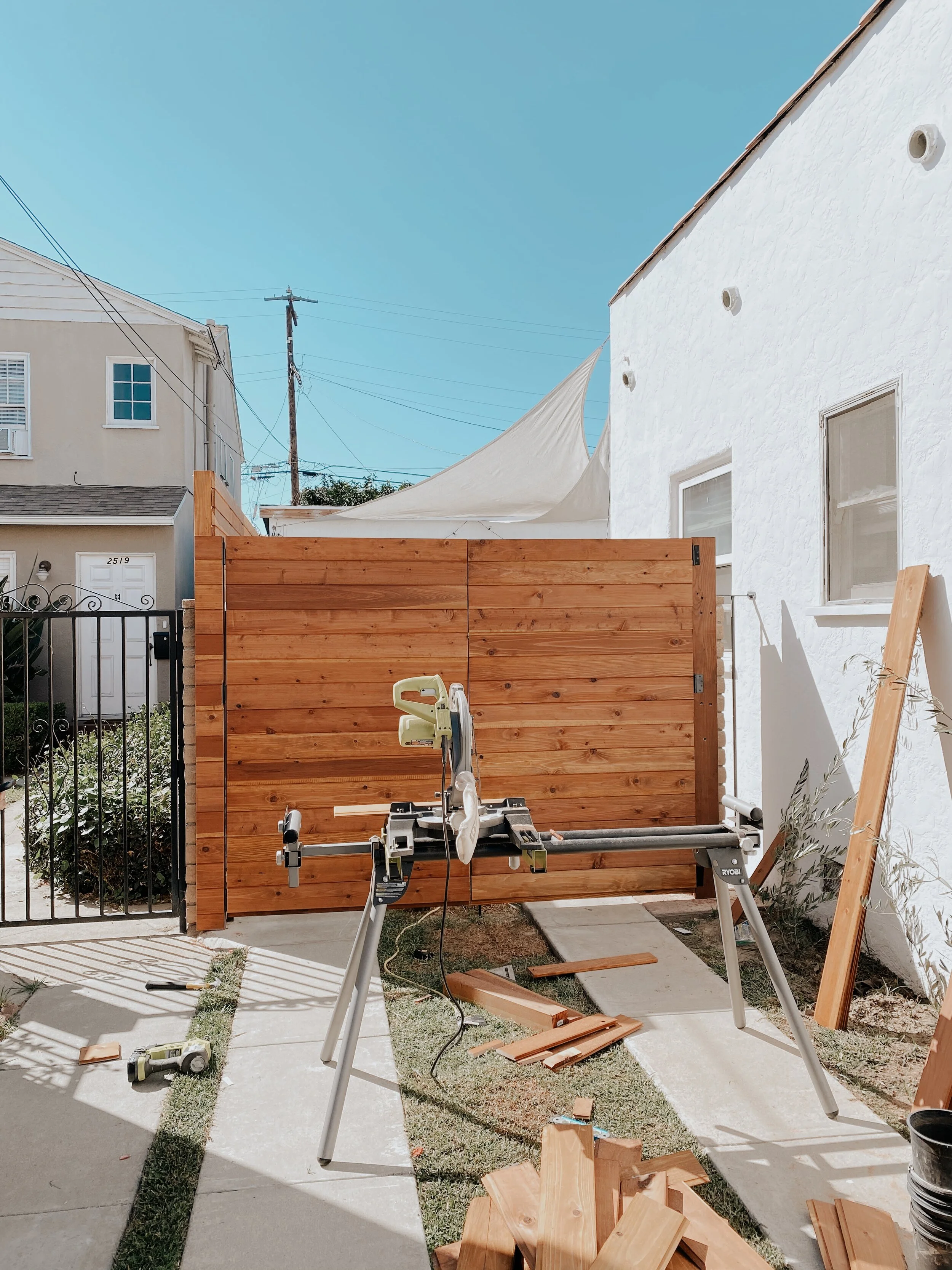 DIY: How To Build a Modern Wood Gate — Blanco Bungalow