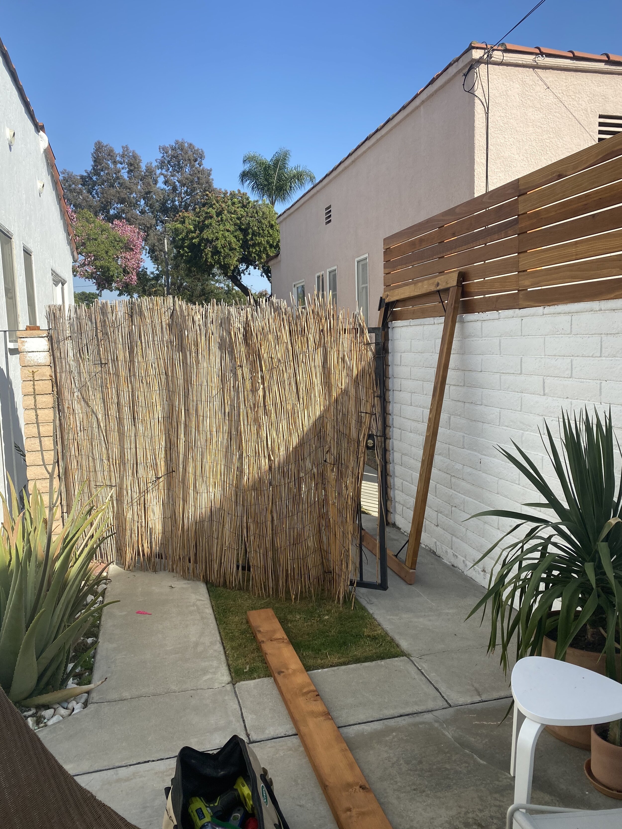 DIY: How To Build a Modern Wood Gate — Blanco Bungalow