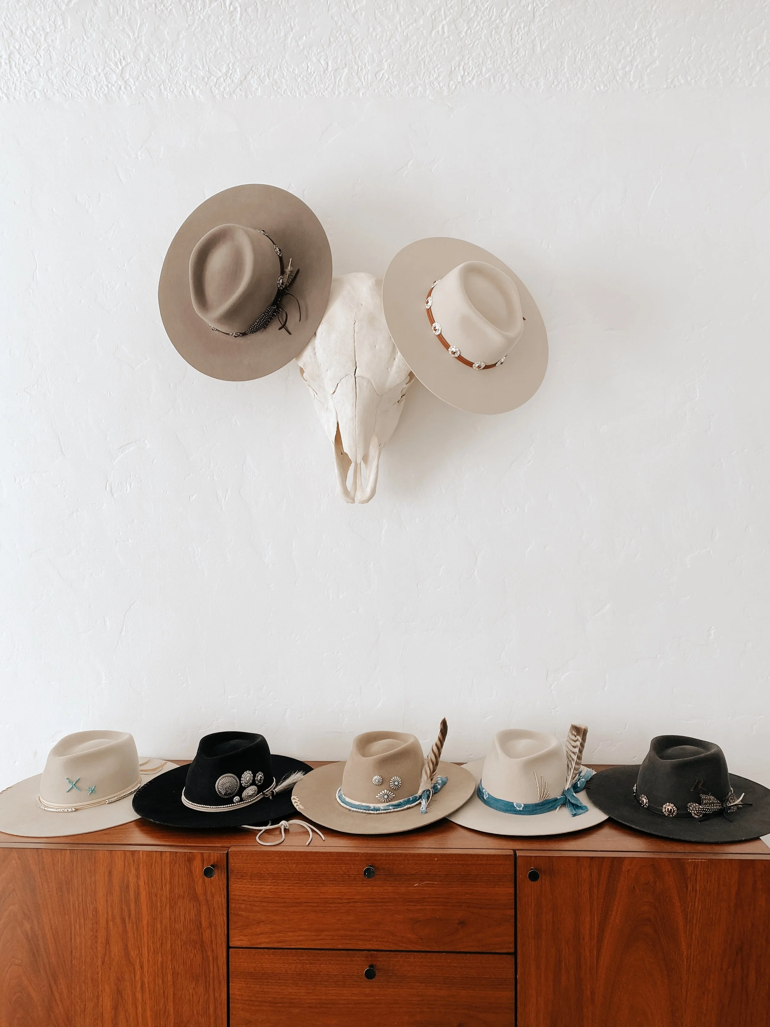 Hat Roundup: A Few of my favourite Hats, Fedoras, Straws, and more ...
