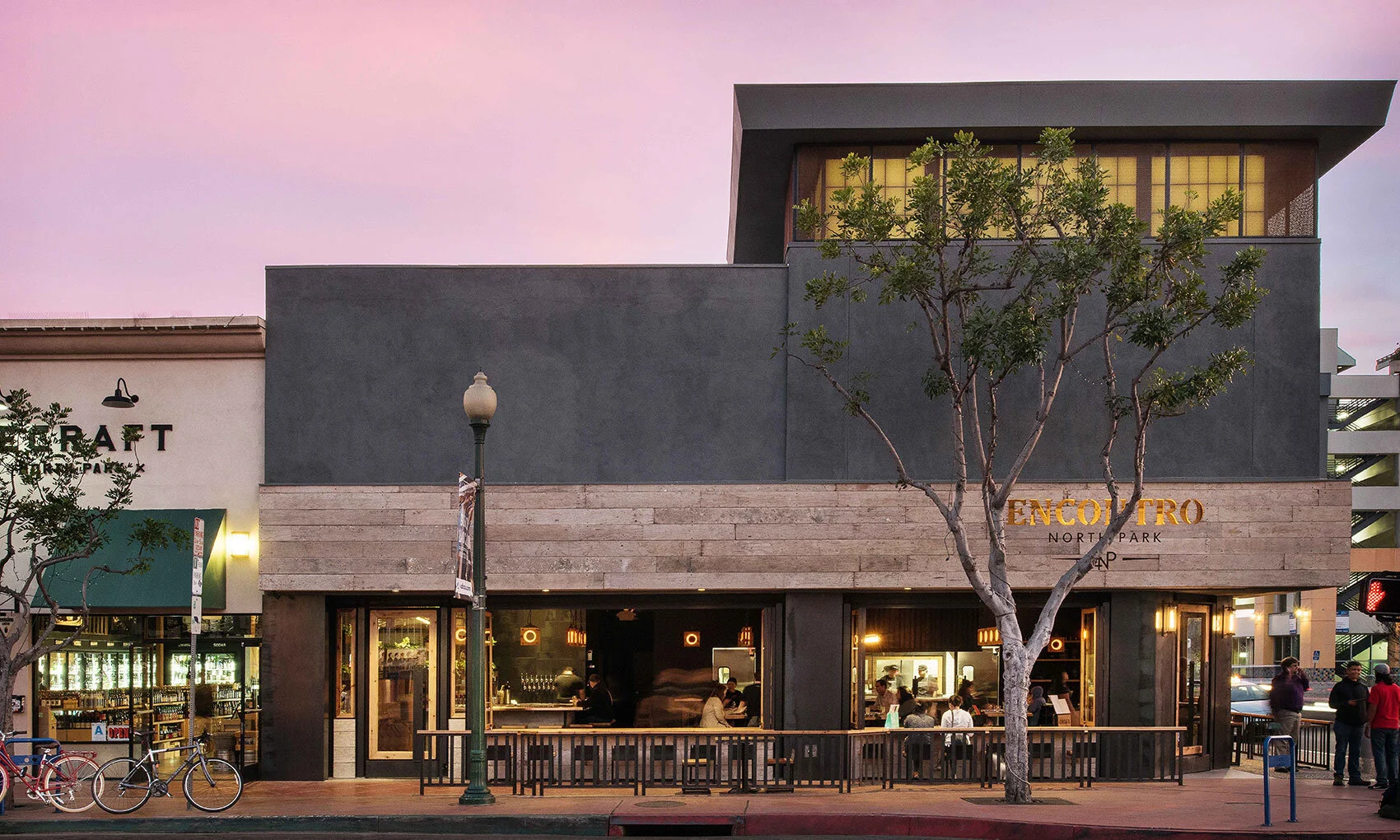 Encontro — BASILE STUDIO