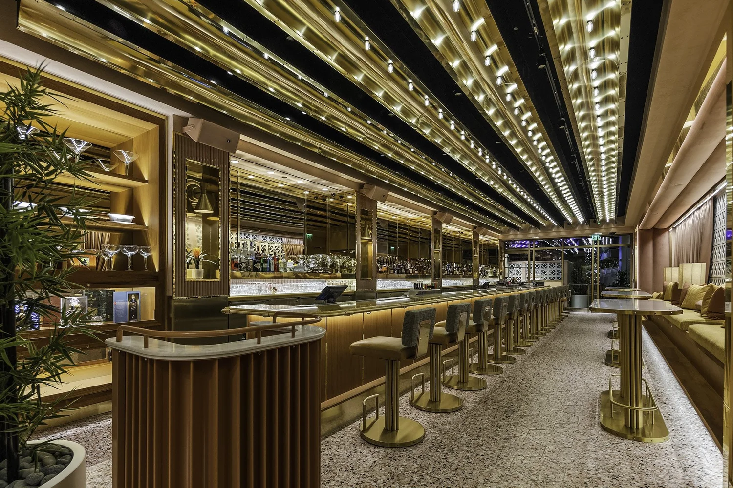 Rhumbar — BASILE STUDIO