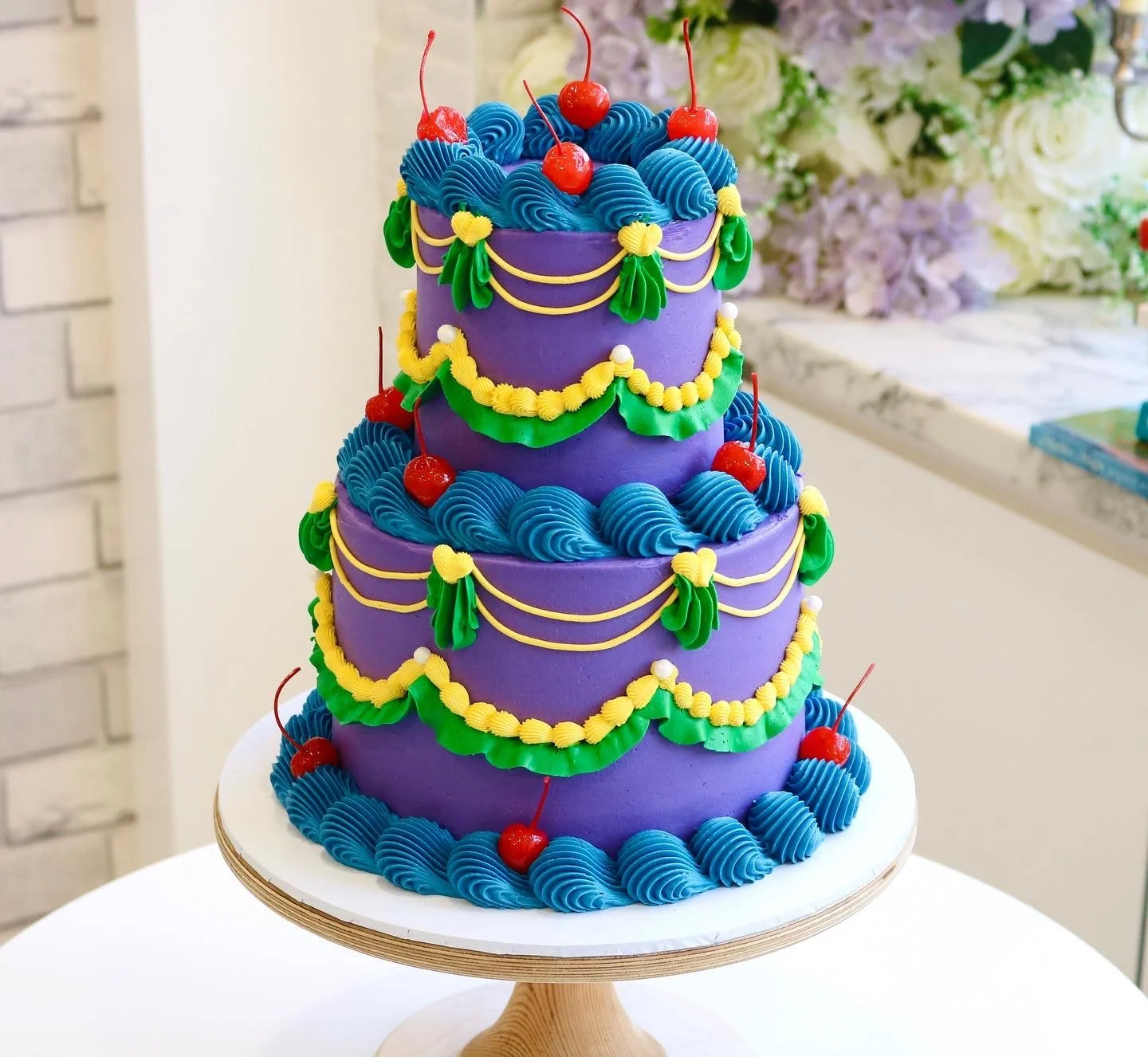 vintage cake shop in London | Em Cakes