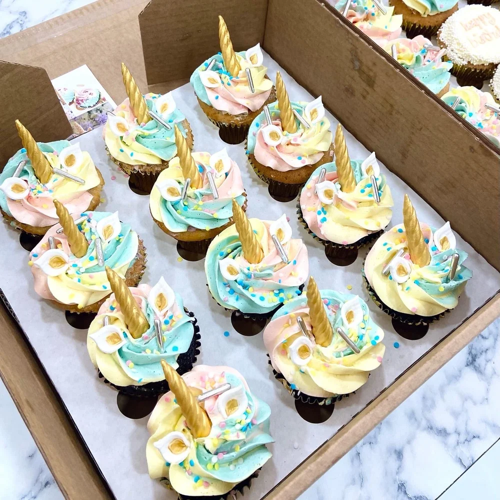 Mini Cupcakes Box | Multiple Colours | Em Cakes