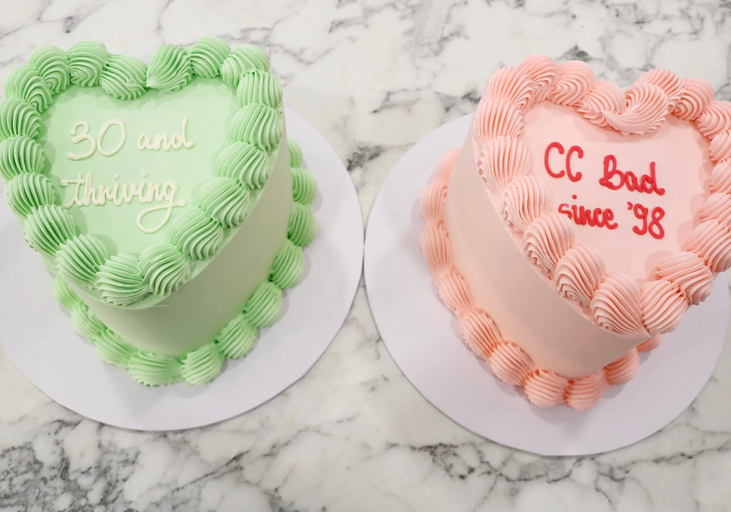 Lambeth inspired vintage heart cake | Em Cakes