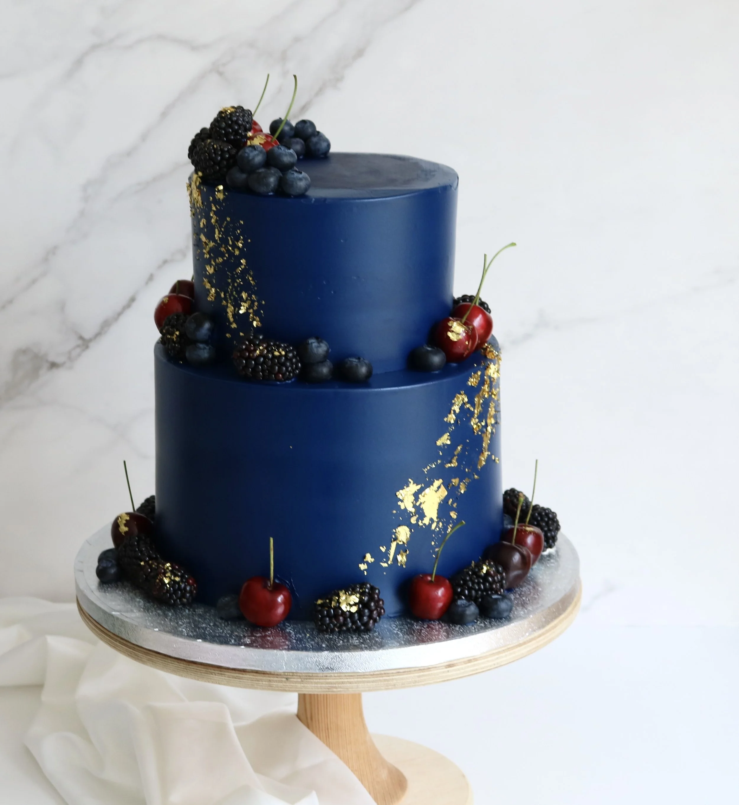 Wedding Cake London | Aspen Cake | Em Cakes