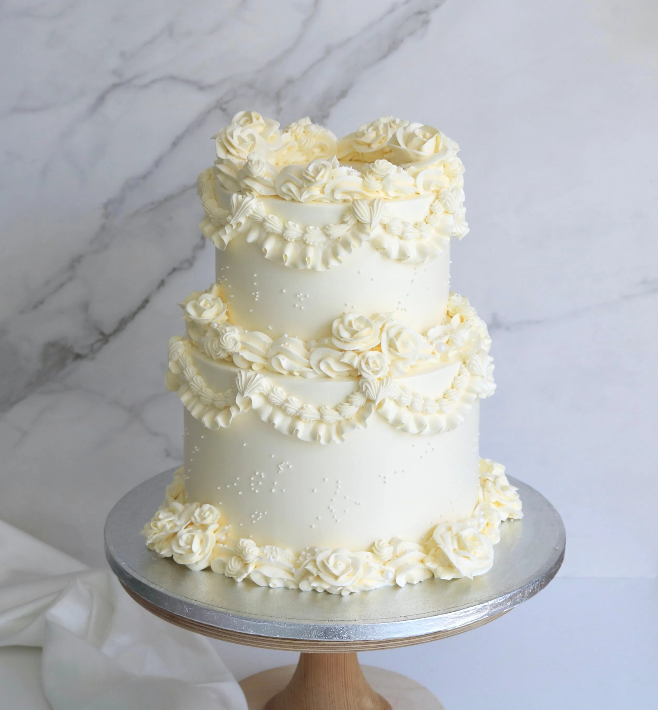 Bianca | Vintage Cake | Wedding | Em Cakes