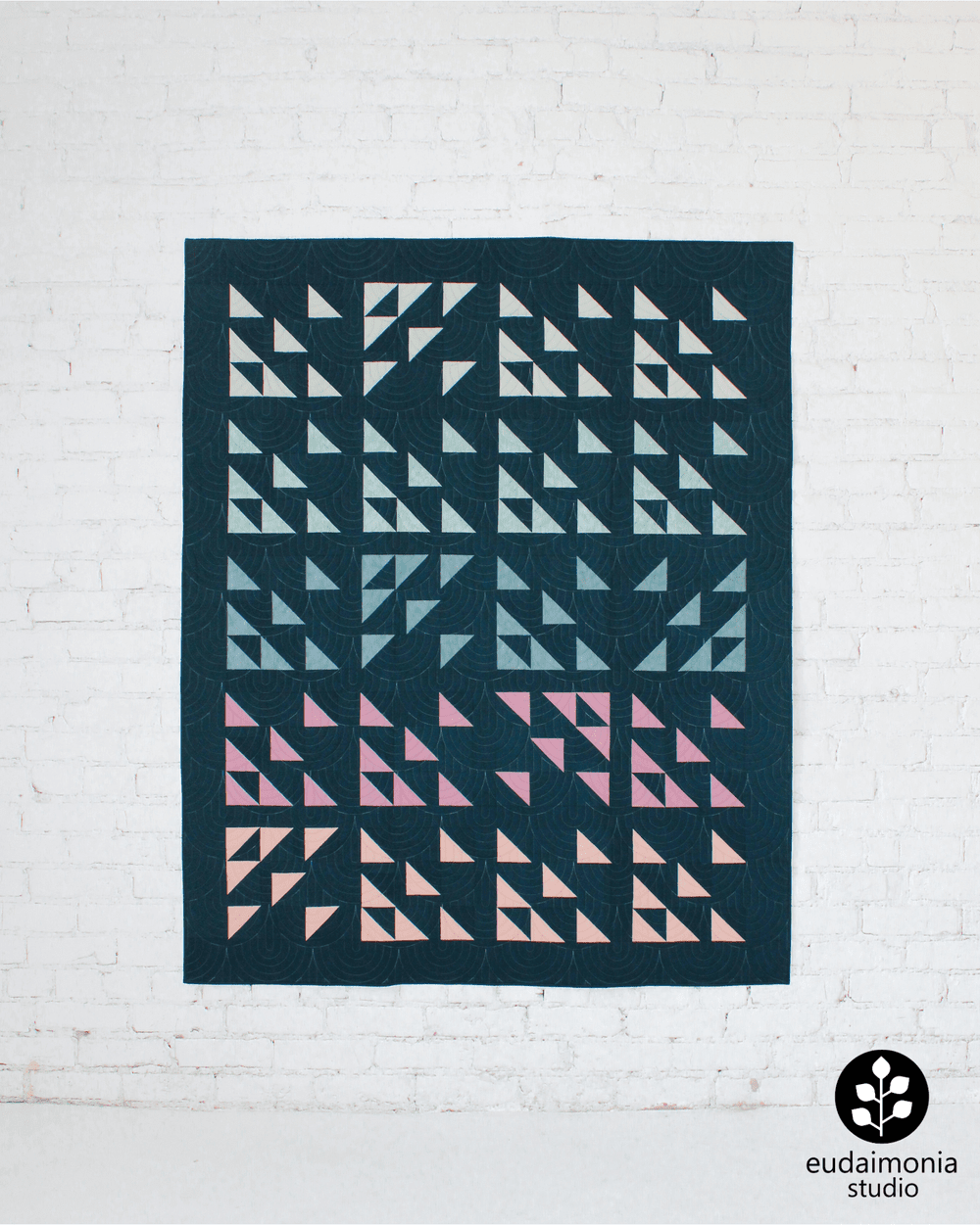 Untethered Quilt - Dark Version (Free Pattern!) — Eudaimonia Studio