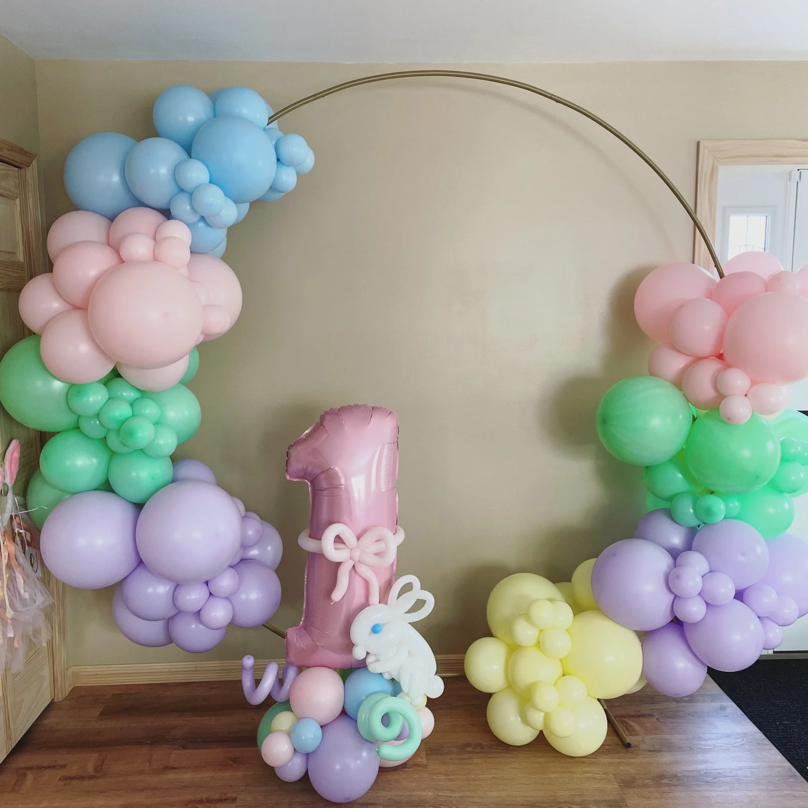 Circle Arch — Lauralloons