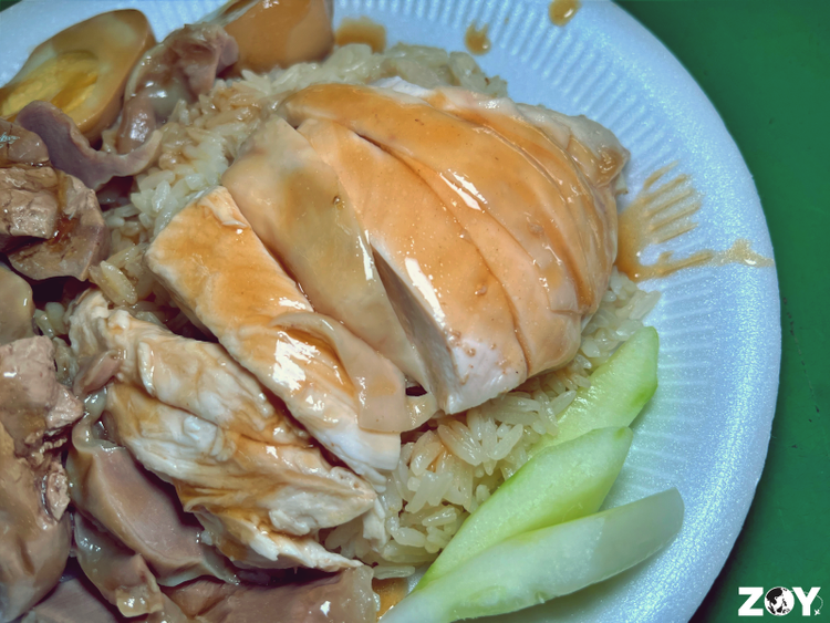 Tian Tian Hainanese Chicken Rice: Without a Doubt the Most Popular ...