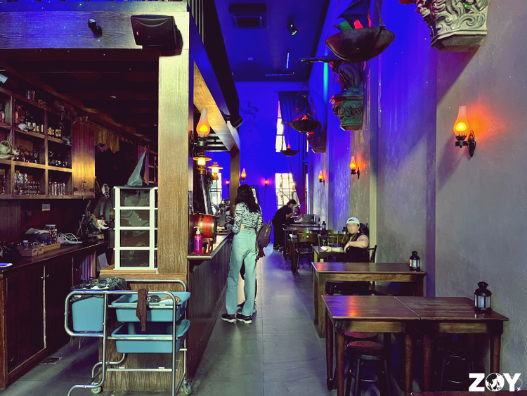 Mad Hog Tavern Phuket (Formerly Hog’s Head Phuket): A Harry Potter ...