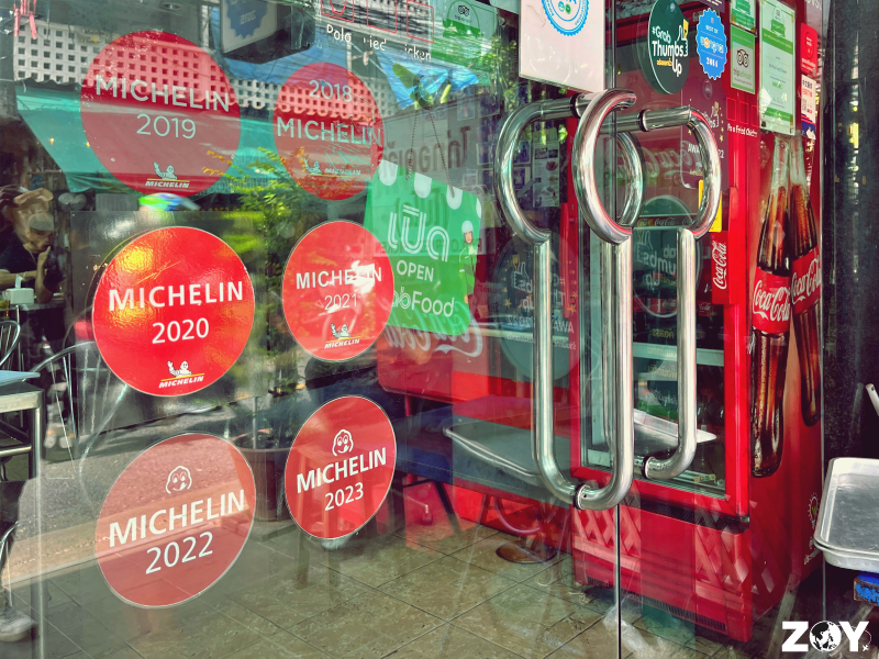 Polo Fried Chicken (Soi Polo): Serving Garlicky Fried Chicken and Isaan ...