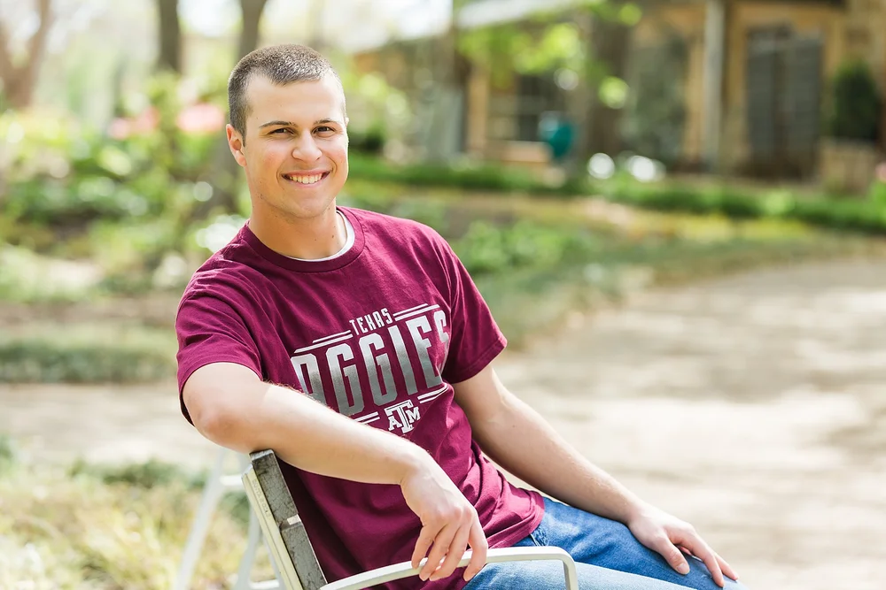 Cole's Senior Guy Session at Grapevine Botanical Gardens — DeAndra ...