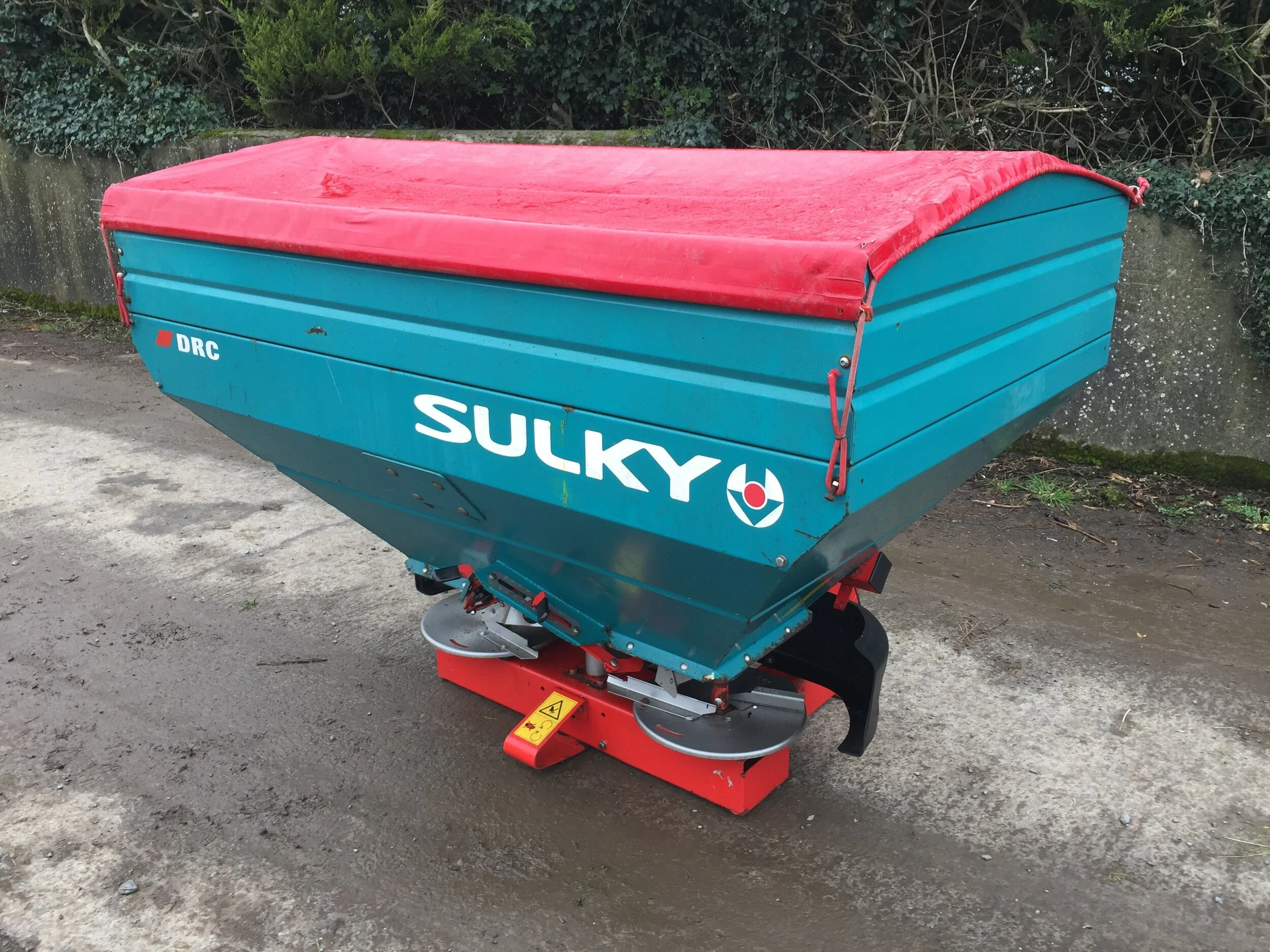 Fertiliser Sowers — James Osborne Farm Machinery