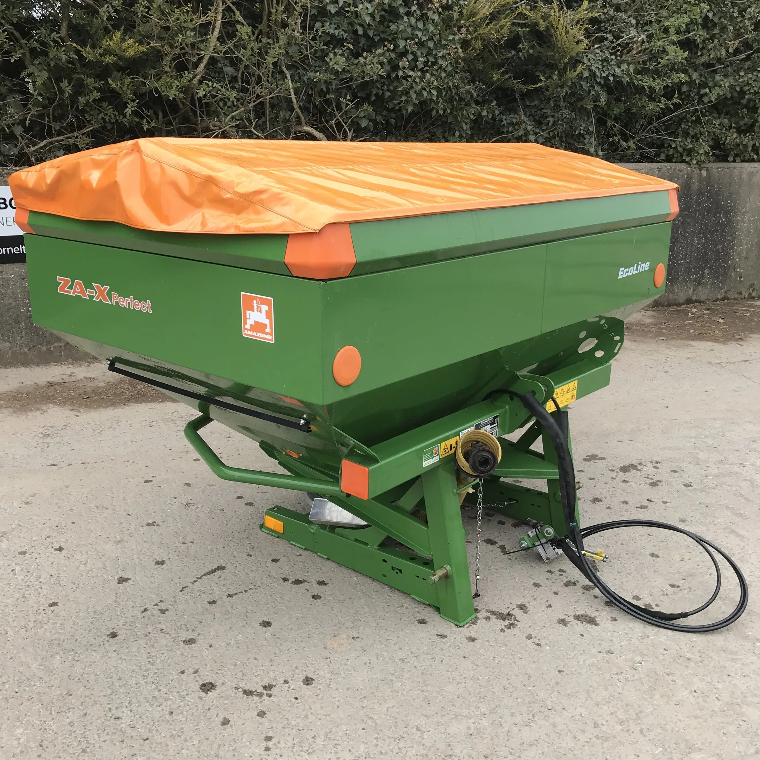 Fertiliser Sowers — James Osborne Farm Machinery