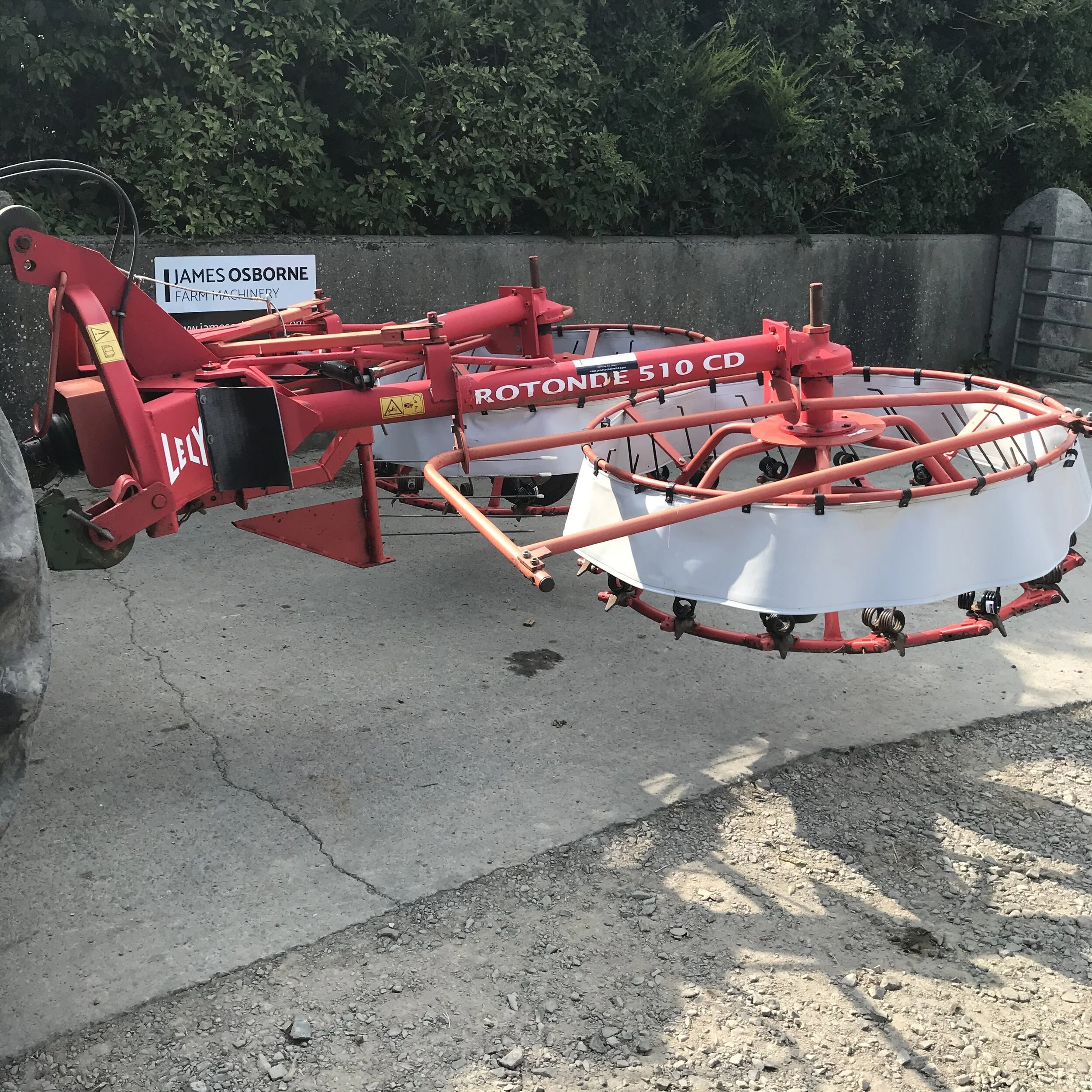 Lely Rotonde 510CD Rake — James Osborne Farm Machinery