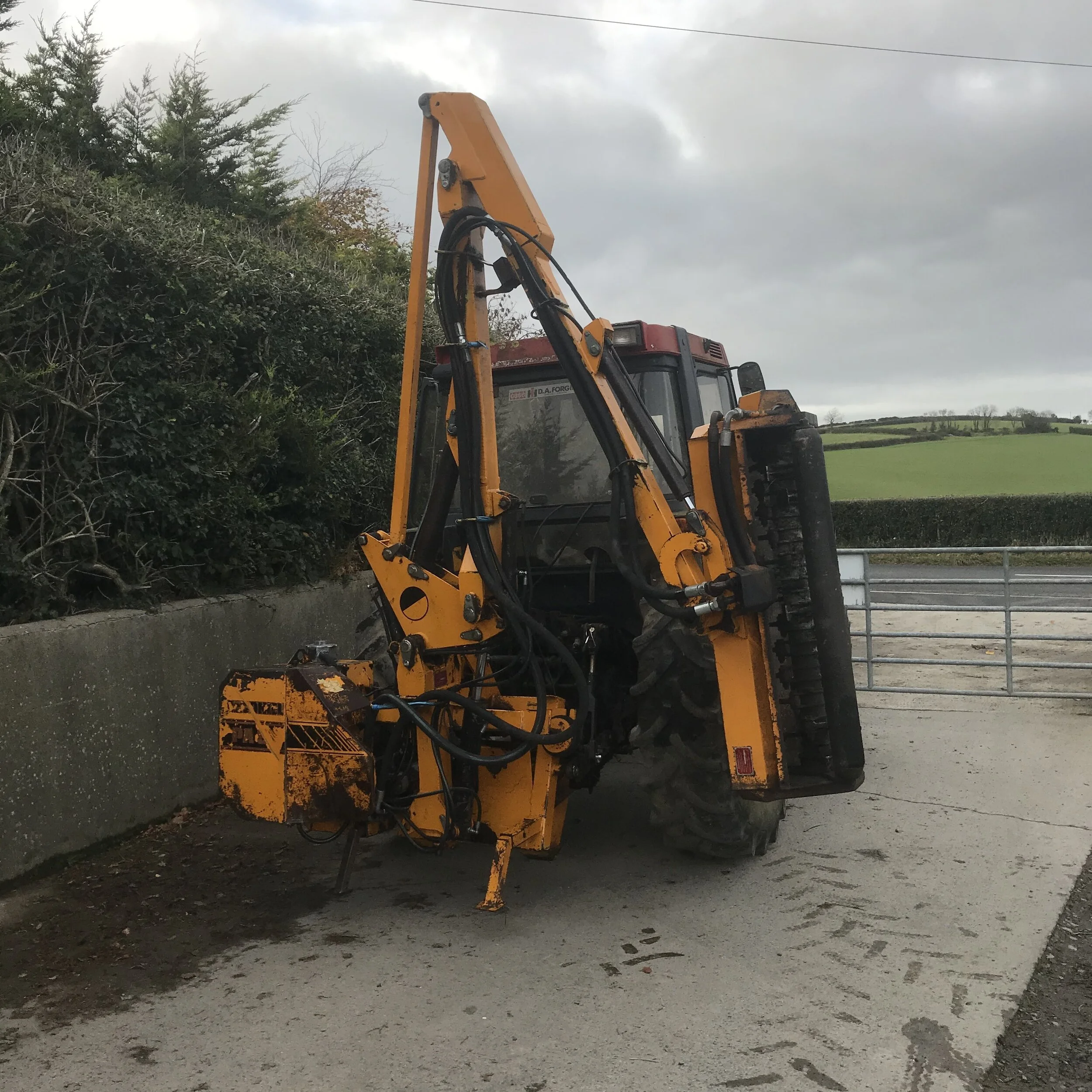 Hedge Cutters — James Osborne Farm Machinery
