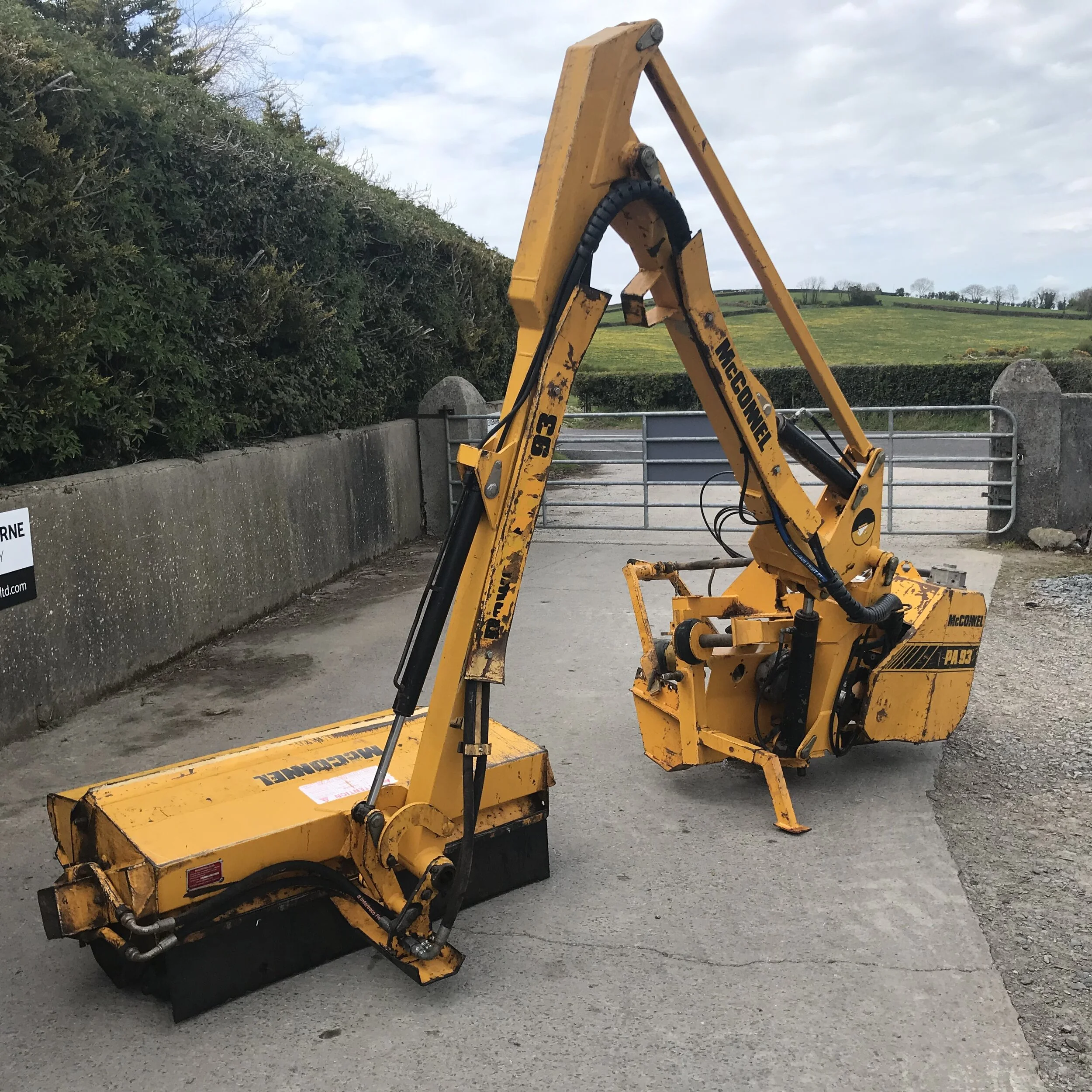 Hedge Cutters — James Osborne Farm Machinery